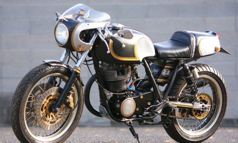 Leading by Example - 500King Yamaha SR400 | Return of the Cafe Racers