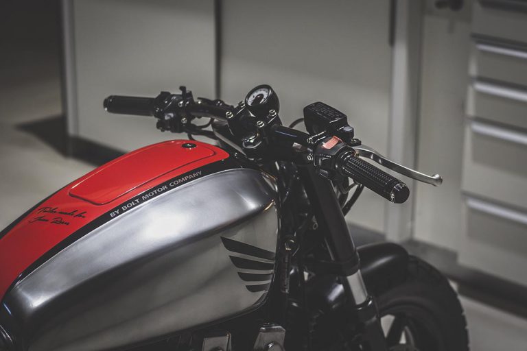 Bare Essentials - Bolt Honda CB750 - Return of the Cafe Racers