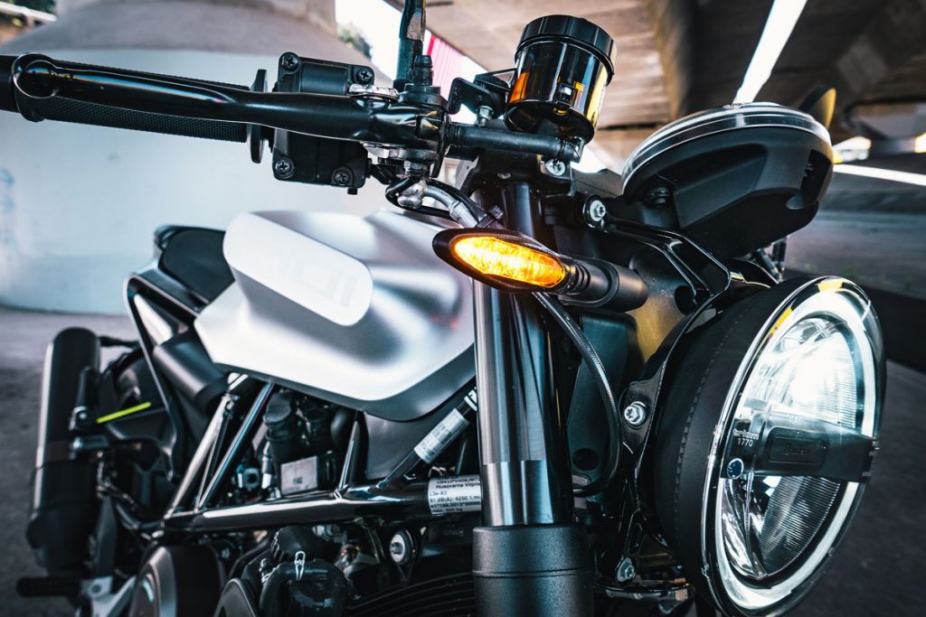 Husqvarna Vitpilen 701 Ride Review - Return of the Cafe Racers