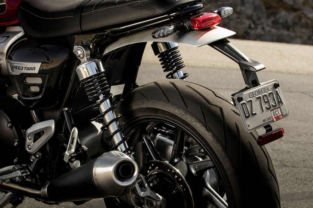 Triumph Speed Twin Ride Review - Return of the Cafe Racers