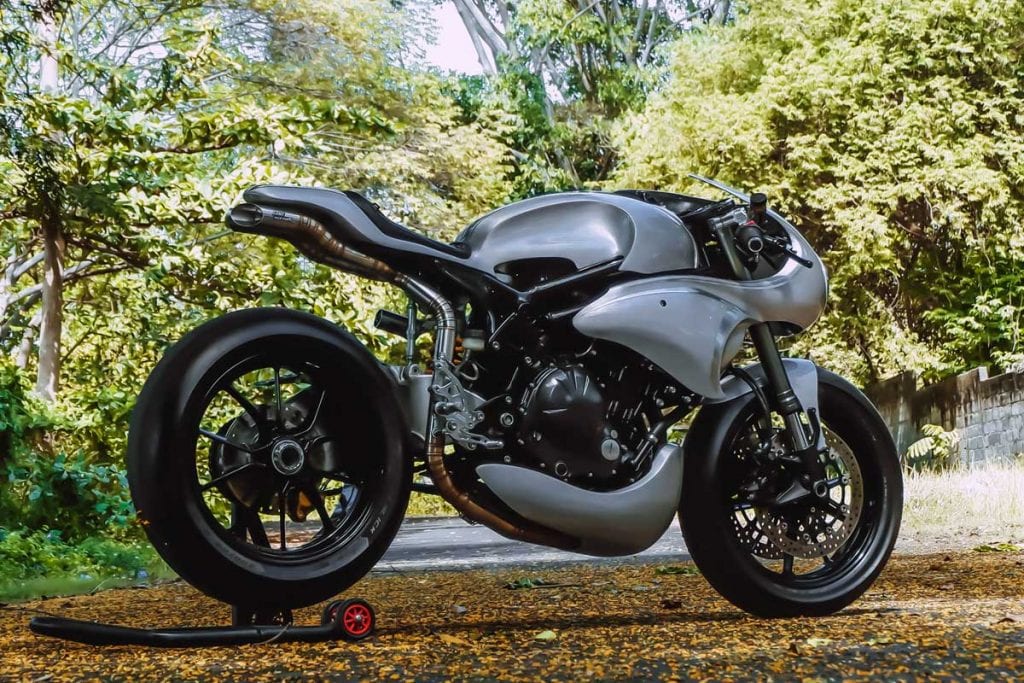 The Bully - AMS Garage Kawasaki ER6N - Return of the Cafe Racers