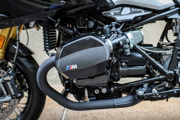 The Dark Knight - Singular Rides BMW R Nine T