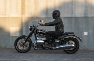 BMW R18 Ride Review - Return of the Cafe Racers