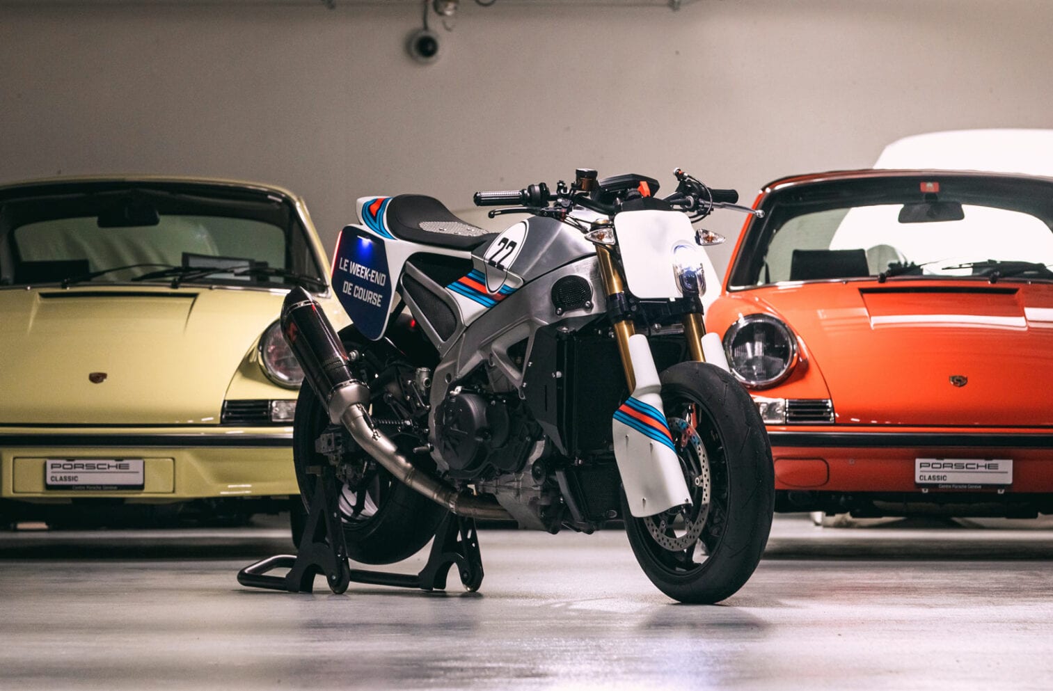 Le Mans - A Martini 917K themed Tuono V4 - Return of the Cafe Racers