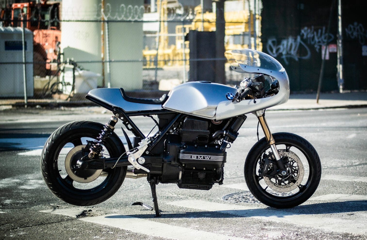 Two of a Kind - HellGate BMW K75S - Return of the Cafe Racers