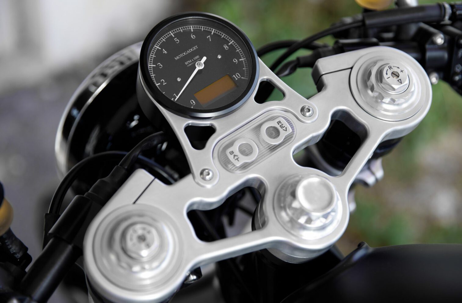 The Rise - Custom Creations BMW R100R - Return of the Cafe Racers