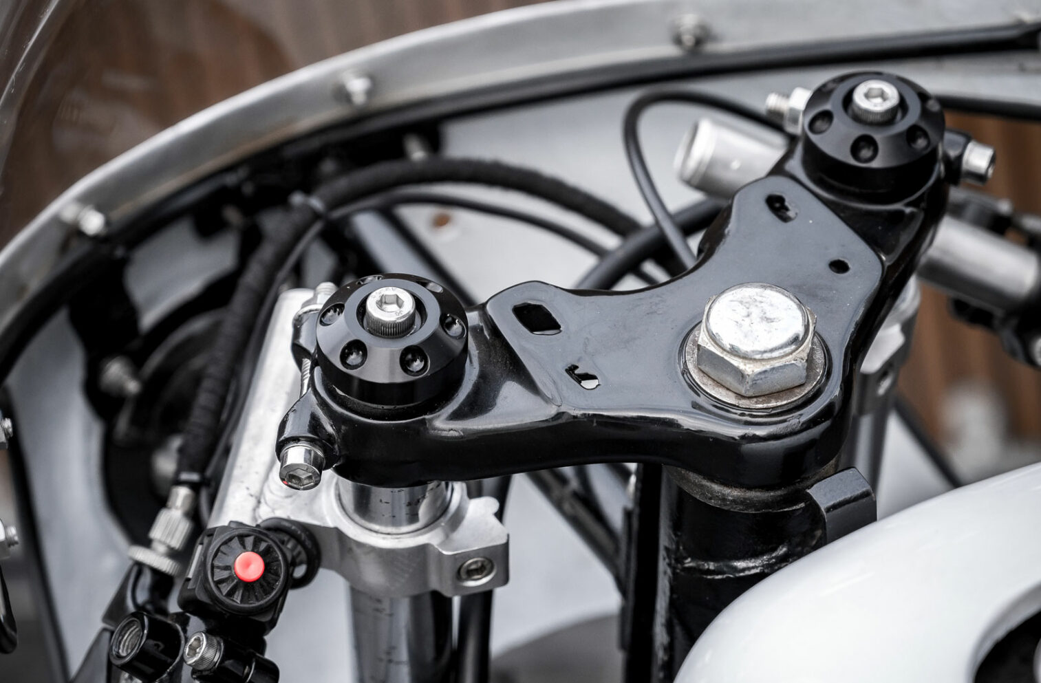 White Wing - K-Speed Honda CB125S Racer - Return of the Cafe Racers