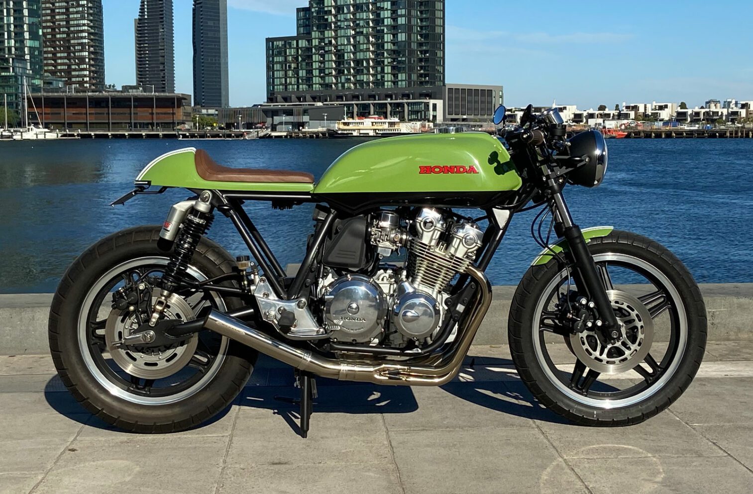 Green Muse - Fiorello Galluzzo CB750F - Return of the Cafe Racers