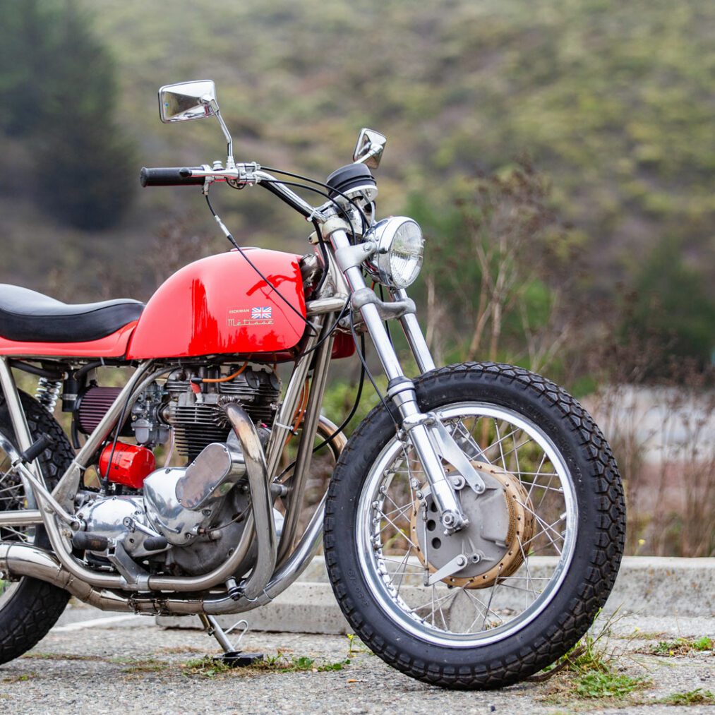 Absolut McQueen - Bonneville 865 Scrambler - Return of the Cafe Racers