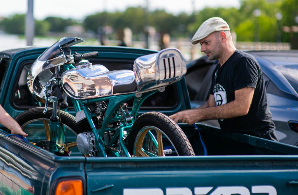 10 and Counting - Omega Racer Kawasaki AR80 Anniversary Build - Return ...