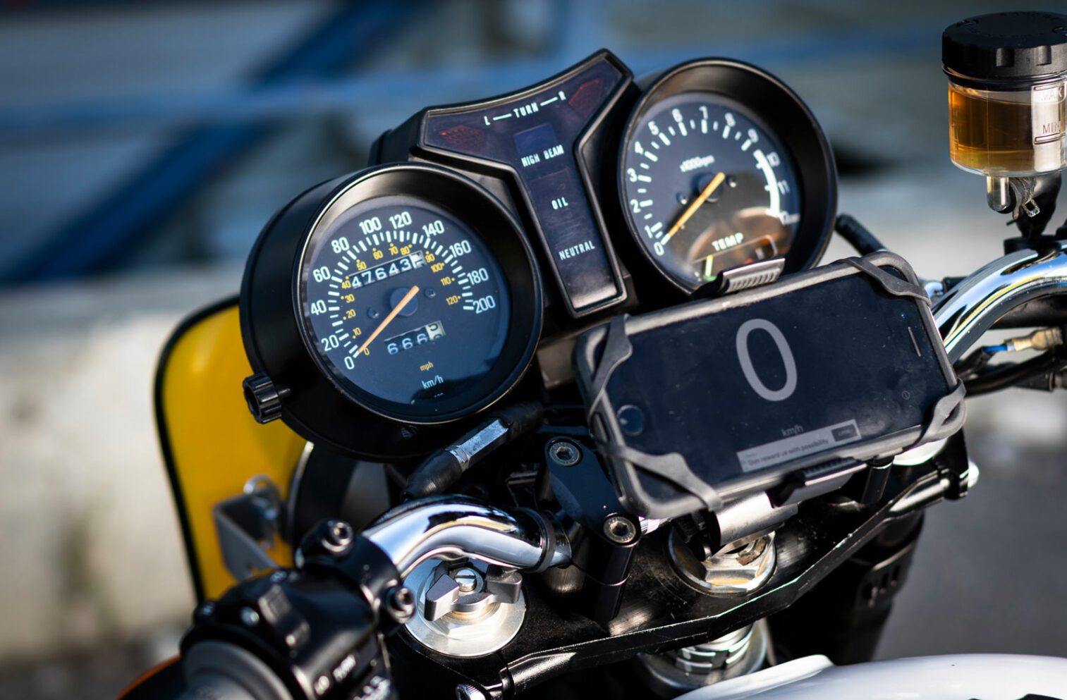 OMGWTF - Stu Lloyd Yamaha RD350LC - Return of the Cafe Racers