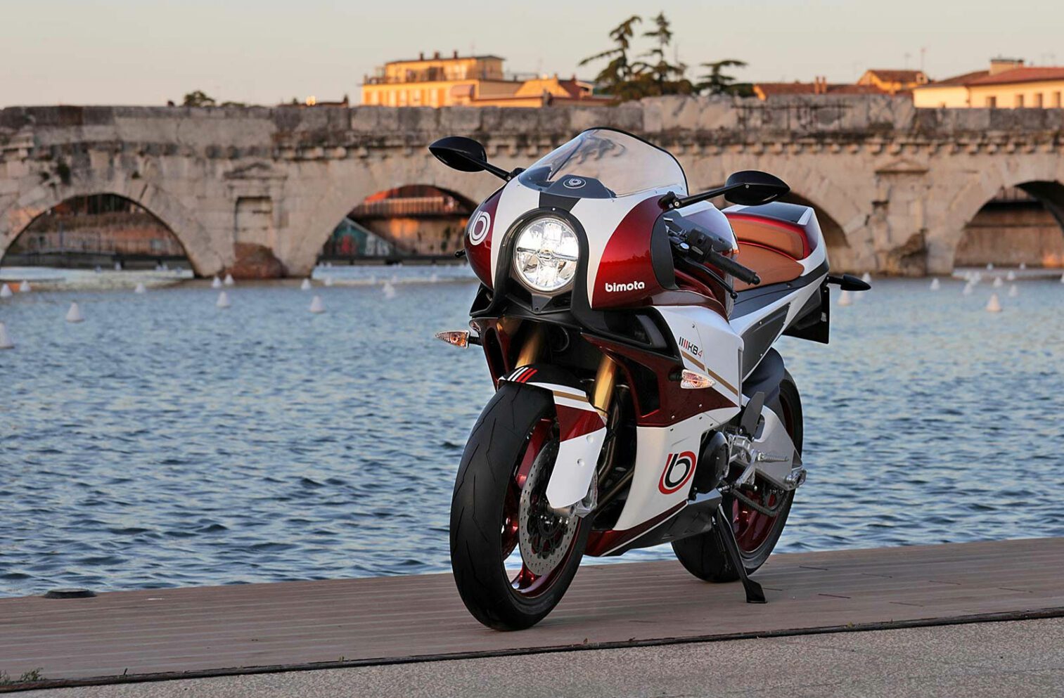 2022 Bimota KB4 & KB4 RC - Return of the Cafe Racers