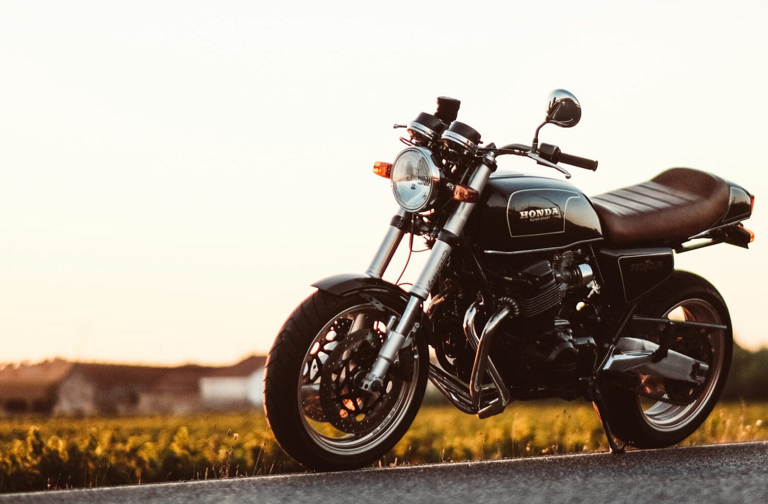 Honda Hanashi - Cafeina Motorcycles CB750 Four - Return of the Cafe Racers