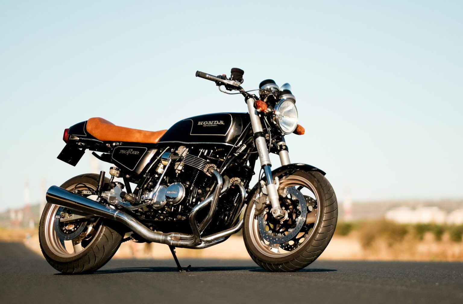 Honda Hanashi - Cafeina Motorcycles CB750 Four - Return of the Cafe Racers