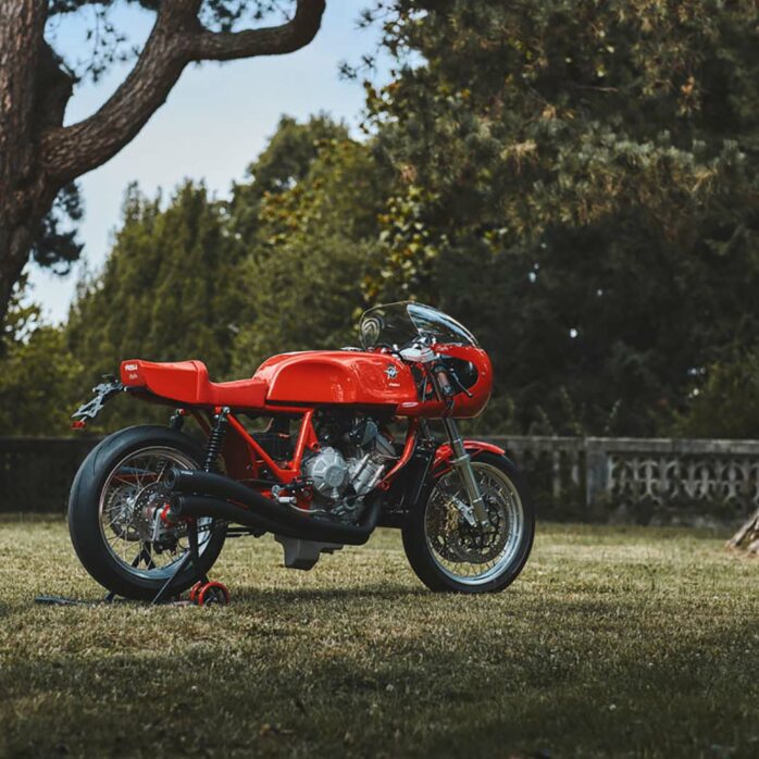 Striking Single - The CCM Spitfire Cafe Racer - Return of the Cafe Racers
