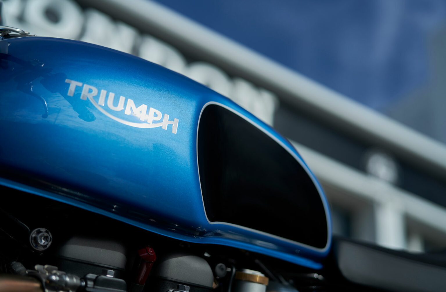 Special Edition - 2022 Triumph Thruxton RS Ton Up - Return of the Cafe ...