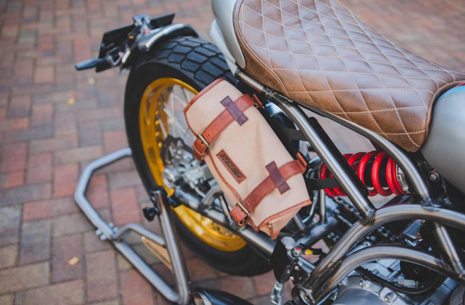 Striking Single - The CCM Spitfire Cafe Racer - Return of the Cafe Racers