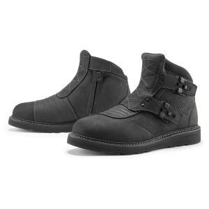 The 10 Best Cafe Racer Boots For 2024 - Return of the Cafe Racers