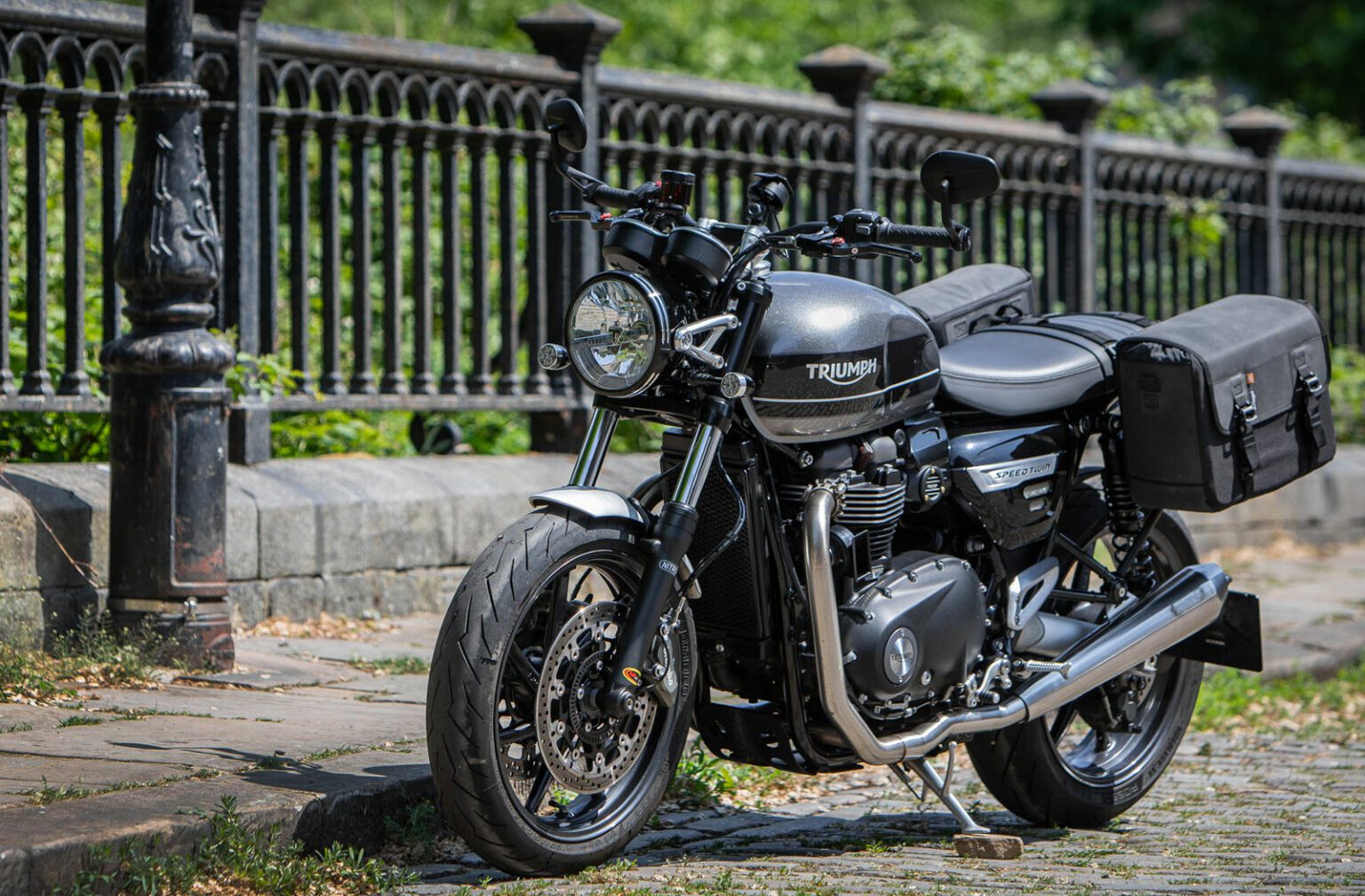 4 of the Best Looking Motorcycle Luggage Brands - Return of the Cafe Racers