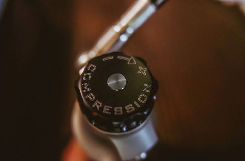 Suspension Upgrade - Nitron NTR R2 Install - Return of the Cafe Racers