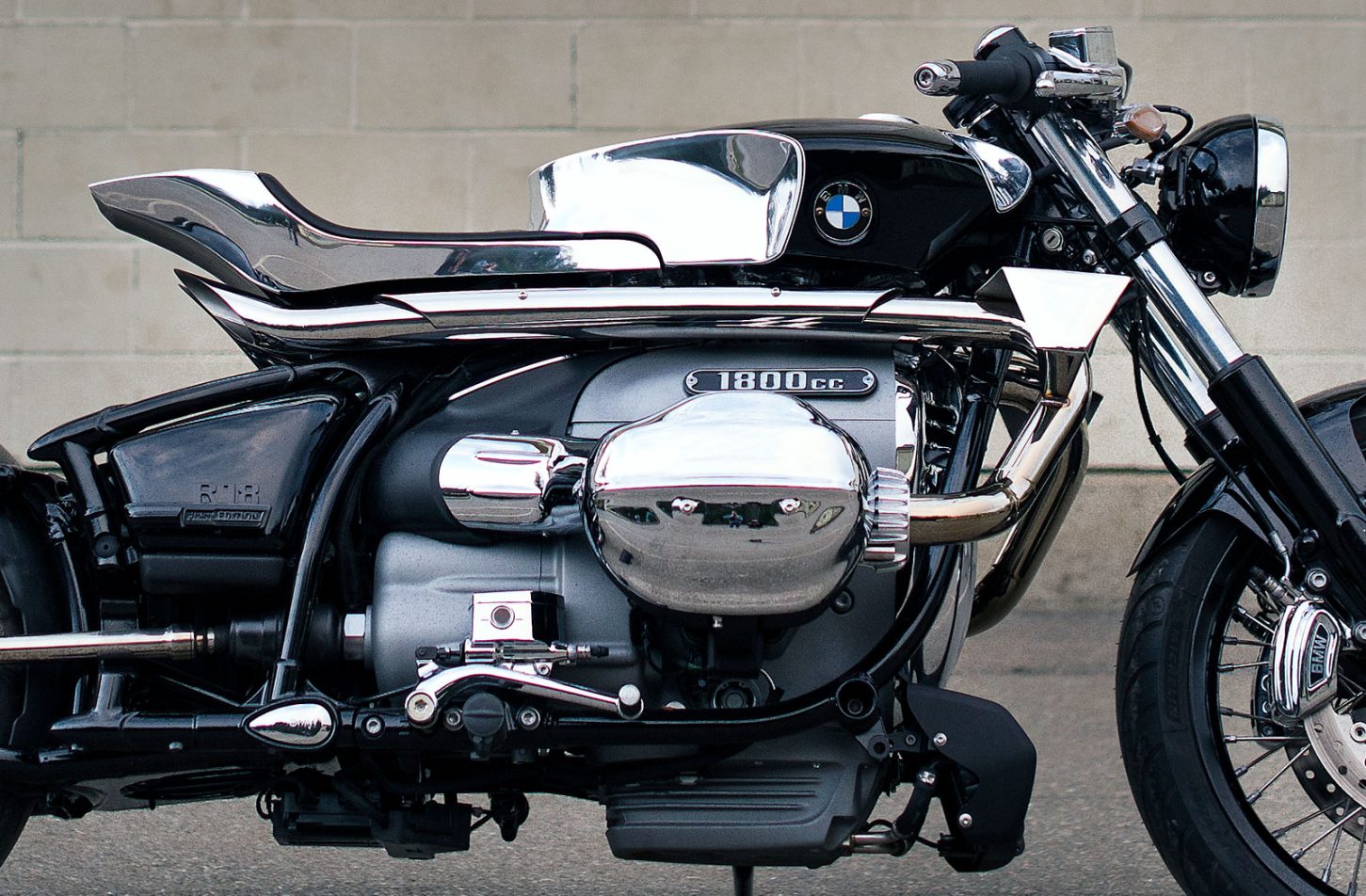 Future Cafe - Jay Donovan's BMW R 18 Cafe Racer - Return of the Cafe Racers