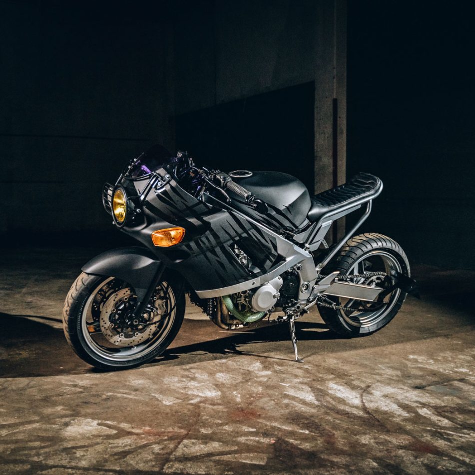 The Samurai - AMS Kawasaki ZZR600 - Return of the Cafe Racers