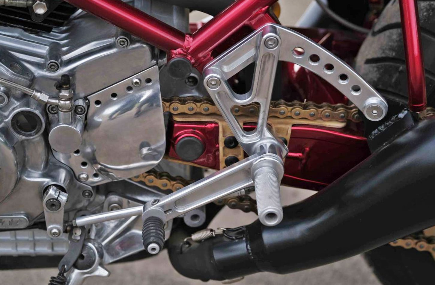 Gull Craft Ducati MCR M900 Monster - Return of the Cafe Racers