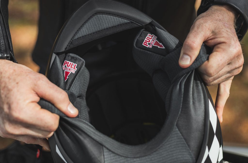 Multi Directional Impact Protection - Bell Helmets & MIPS Technology ...