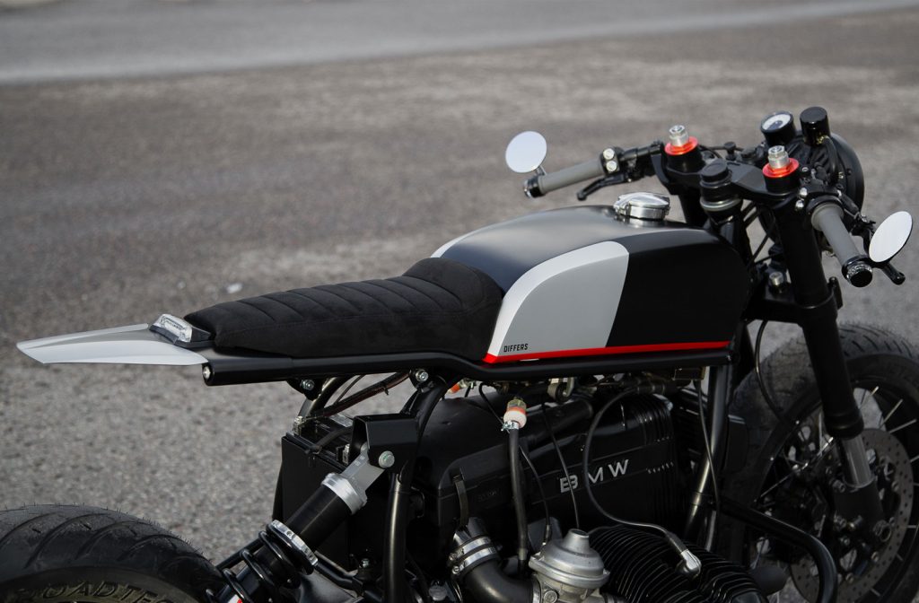 Differs Moto BMW R100 R Resto-Mod - Return of the Cafe Racers