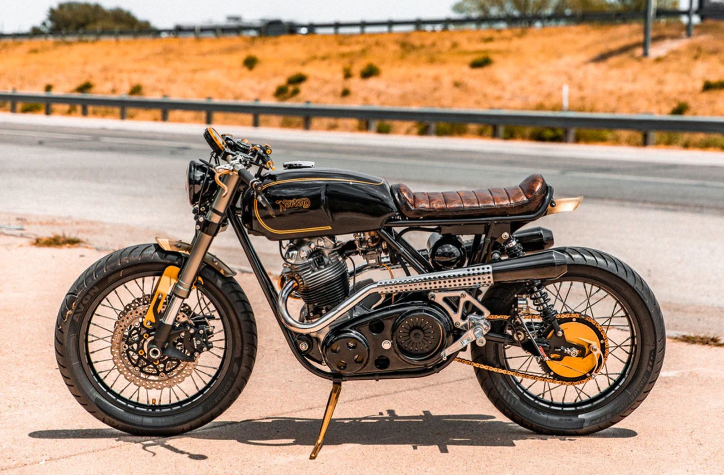 Norton Commando Combat Custom - El regreso de las Cafe Racers