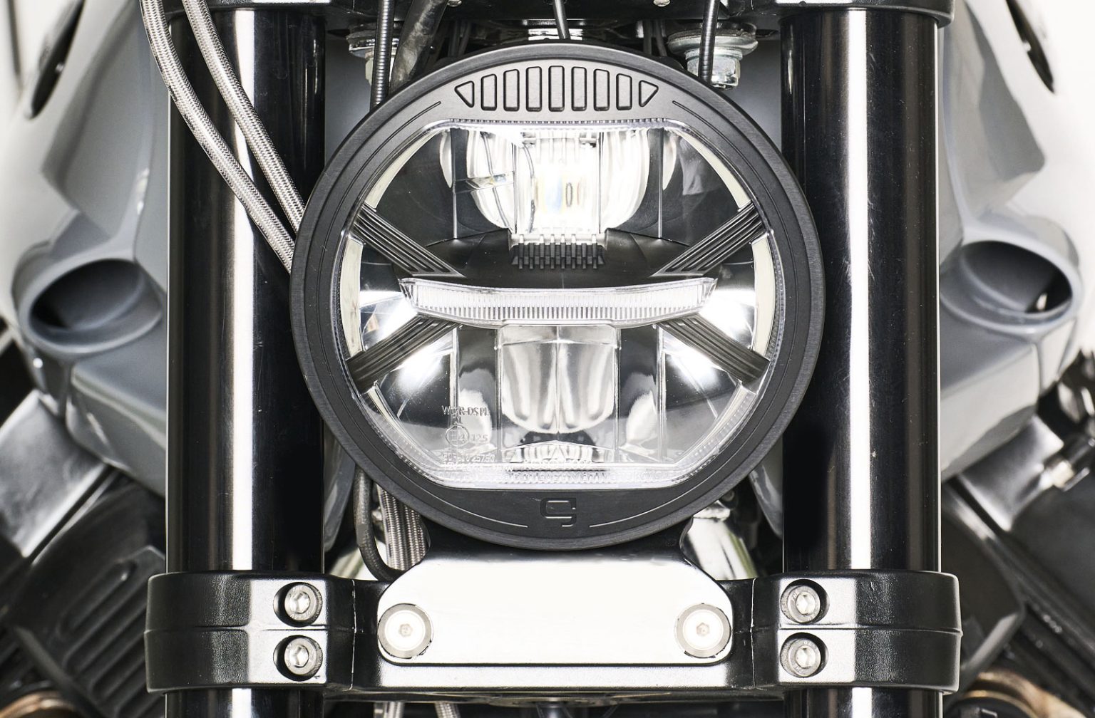 Meister Engineering V10 Centauro - Return of the Cafe Racers