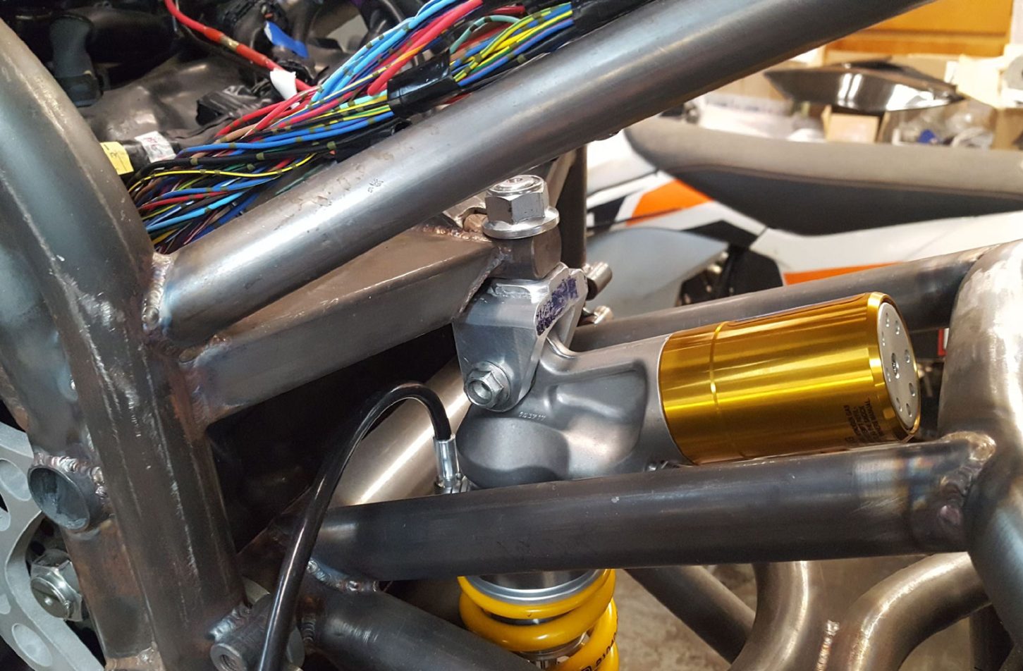 Rob's Yamaha R1 Cafe Racer - Return of the Cafe Racers