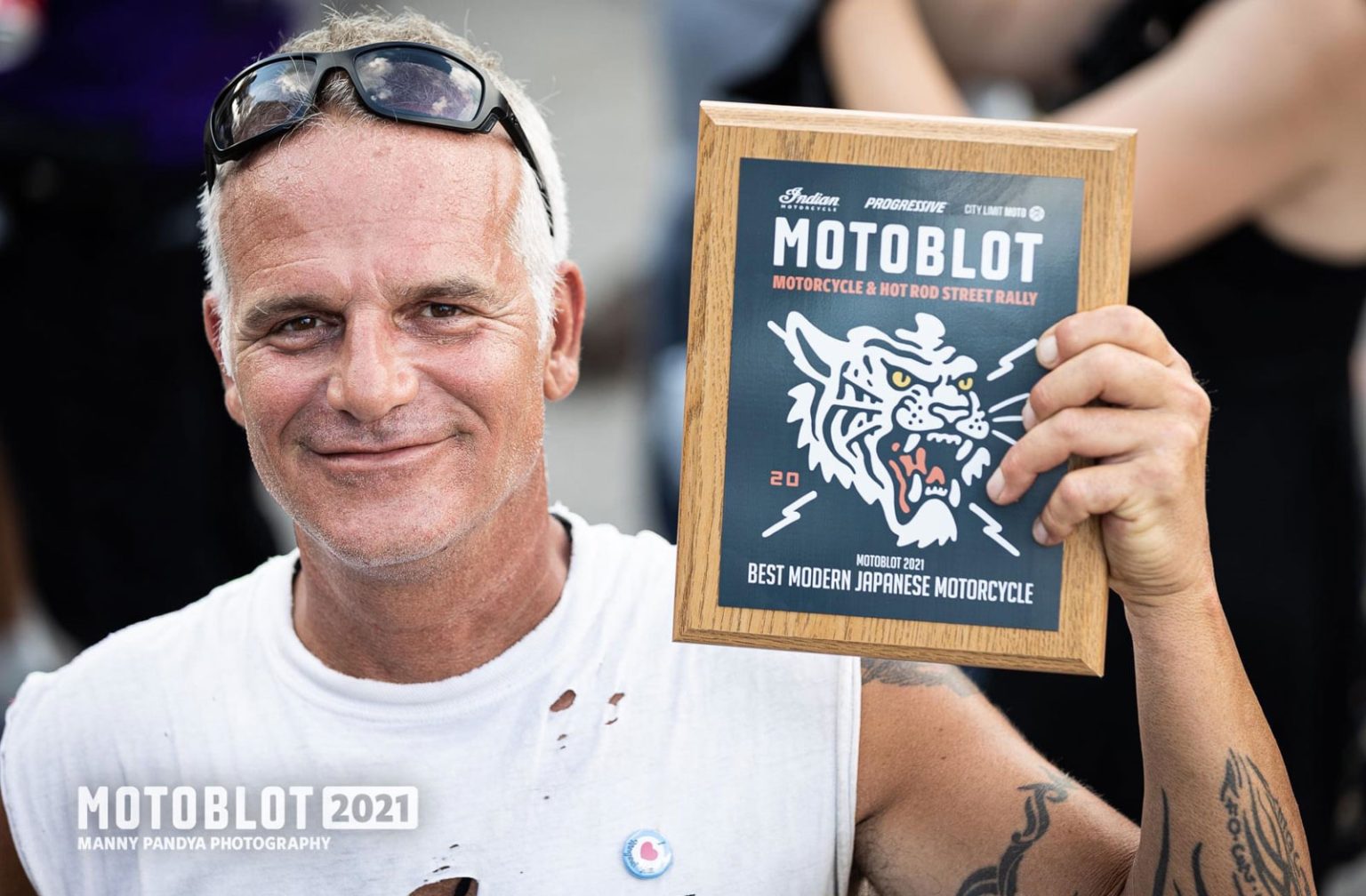 Rob's Yamaha R1 Cafe Racer - Return of the Cafe Racers