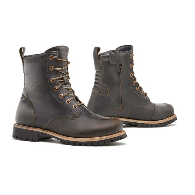 The 10 Best Cafe Racer Boots For 2024 - Return of the Cafe Racers