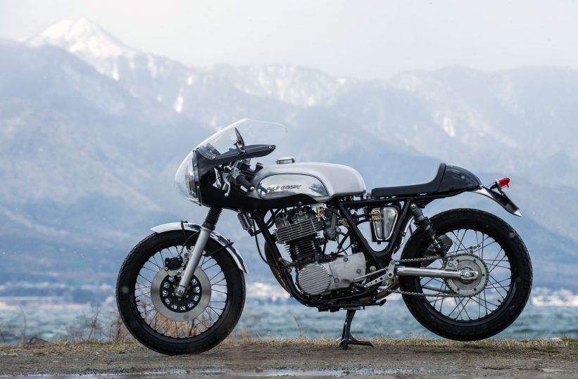 R.I.P Cheesy: BerryBad Yamaha SR400 Cafe Racer - Return of the Cafe Racers