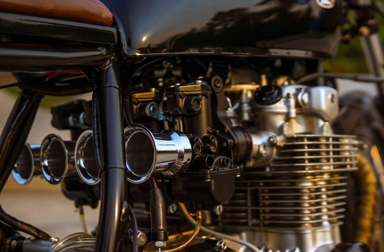 Built to Ride: Skog Moto '74 Honda CB550 CR - Return of the Cafe Racers