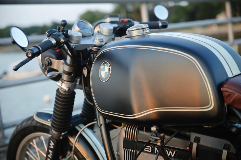 Bike Of The Day: Custom 1981 BMW R100RT Cafe Racer - Return of the Cafe ...