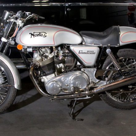 Norton Commando Combat Custom - Return of the Cafe Racers