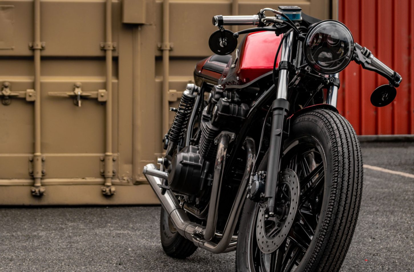 Scarlet Soul: Jax Garage Honda CB750F Cafe Racer - Return of the Cafe Racers