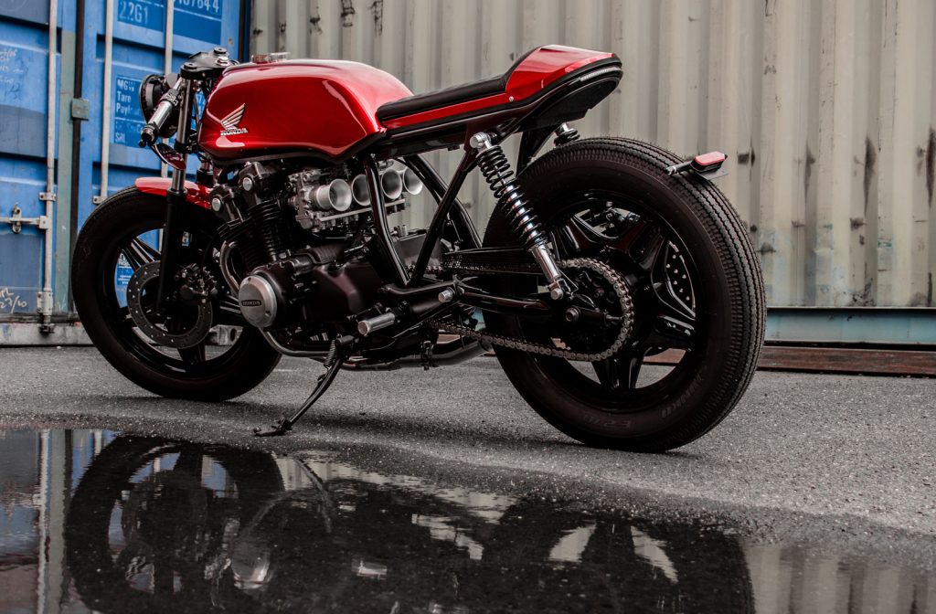Scarlet Soul: Jax Garage Honda CB750F Cafe Racer - Return of the Cafe Racers