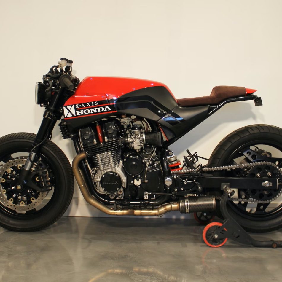 Bare Essentials - Bolt Honda CB750 - Return of the Cafe Racers