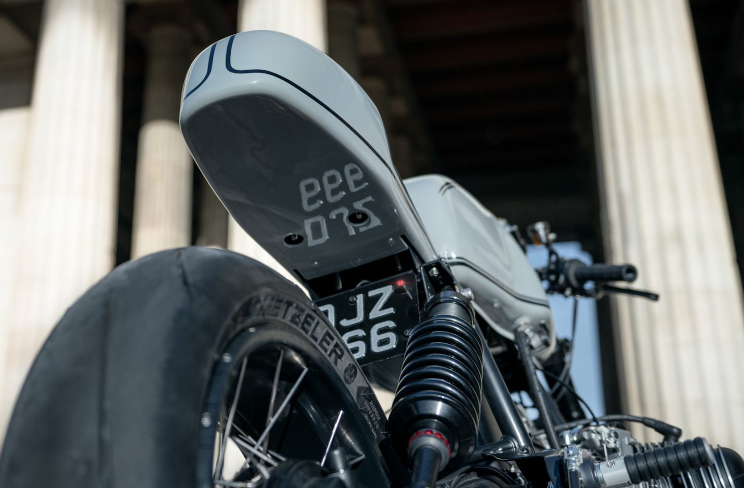 A New Chapter: Diamond Atelier BMW R100R MK One - Return of the Cafe Racers