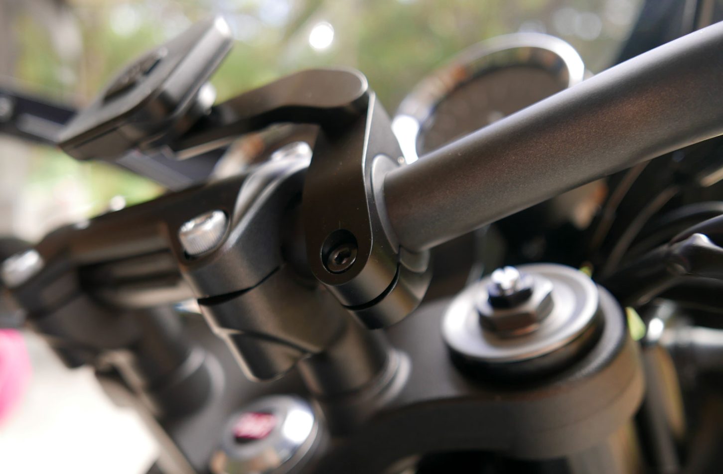 Gear Review: Peak Design Everyday Phone Case and Motorcycle Mount ...