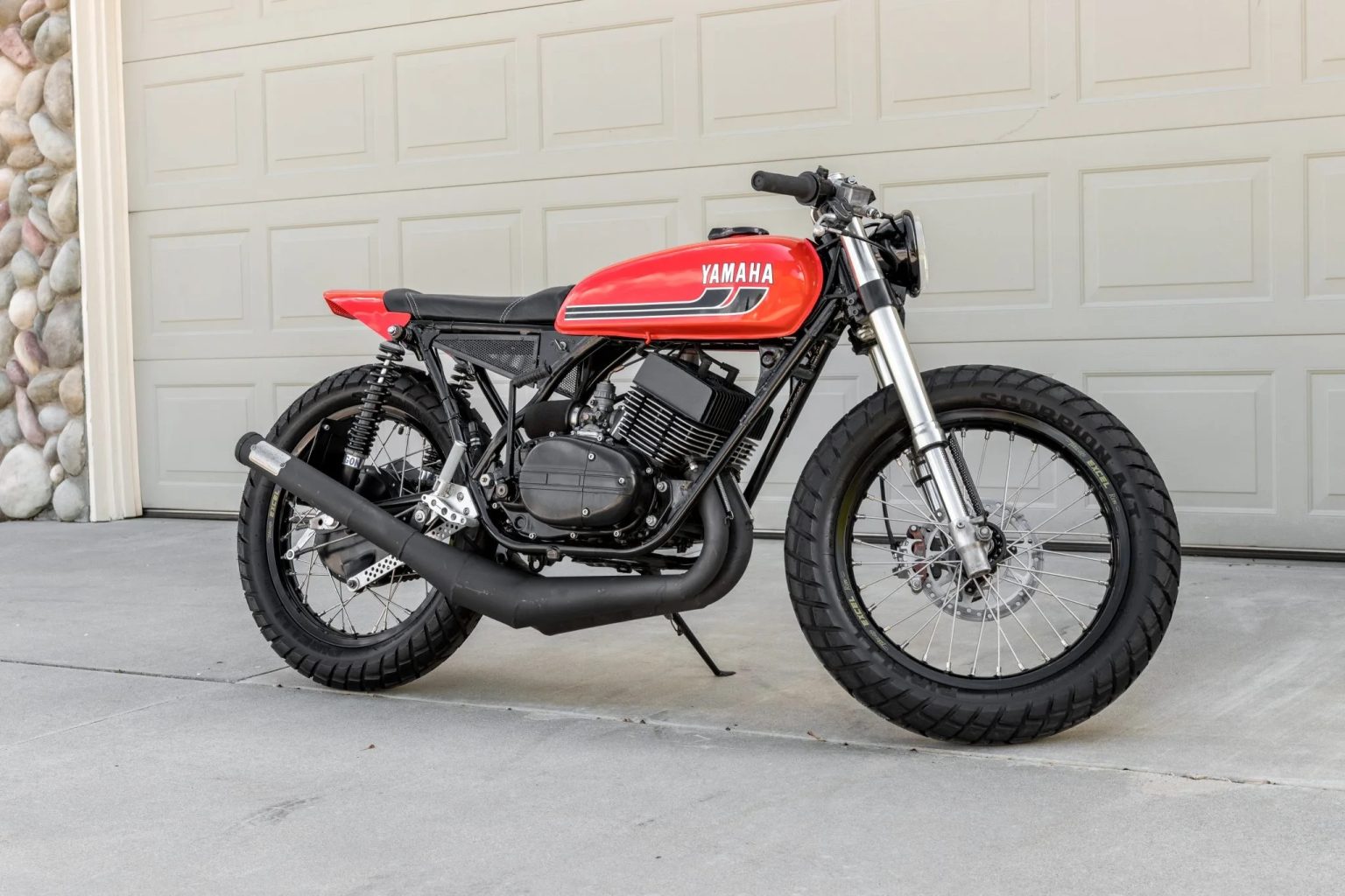 The Falcon - Moto Essence Yamaha RD350 - Return of the Cafe Racers