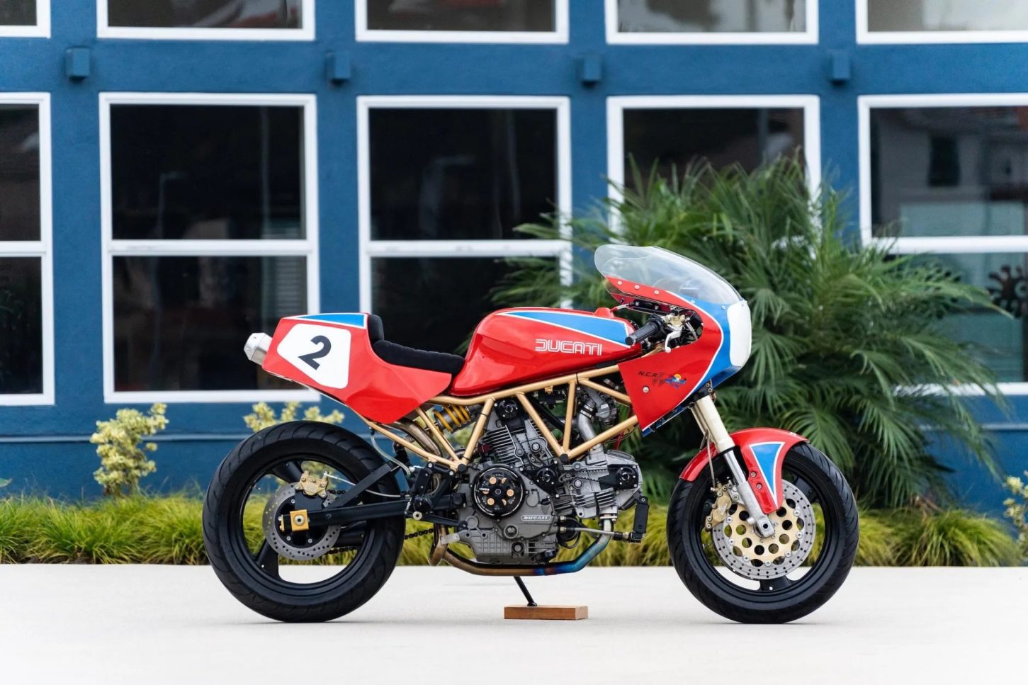 Bike Of The Day: 1994 Ducati 900SS Custom - Return of the Cafe Racers