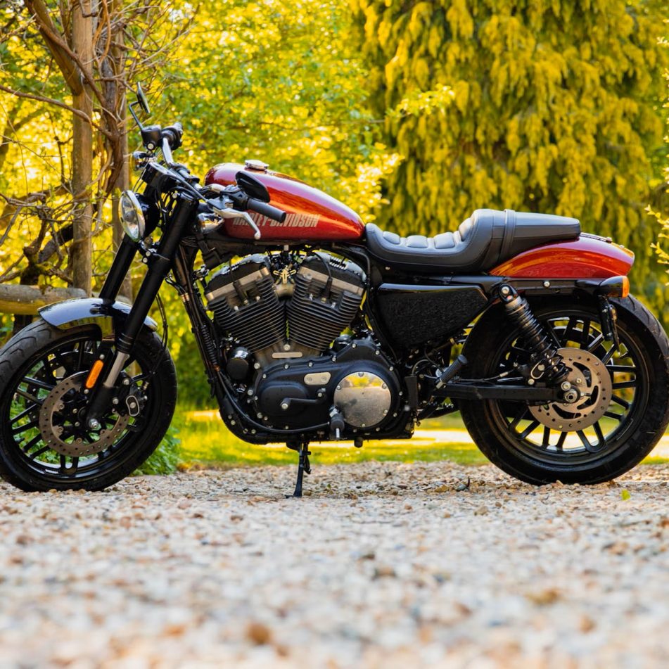 XLCH Ironhead Land Speed Racer - Return of the Cafe Racers