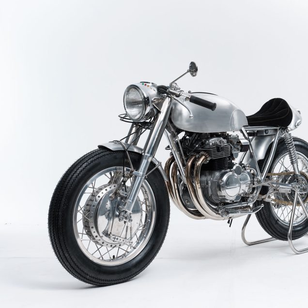 Minority Customs Honda CB400 Big Show - Return of the Cafe Racers