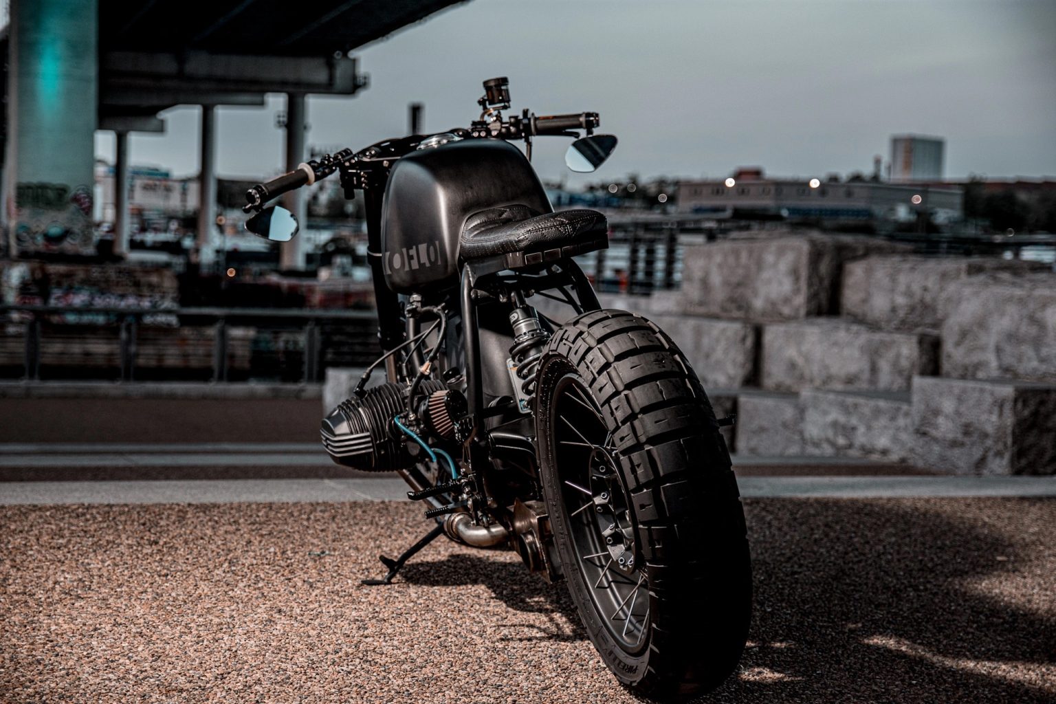 Bike Of The Day: Custom BMW R100R - Return of the Cafe Racers