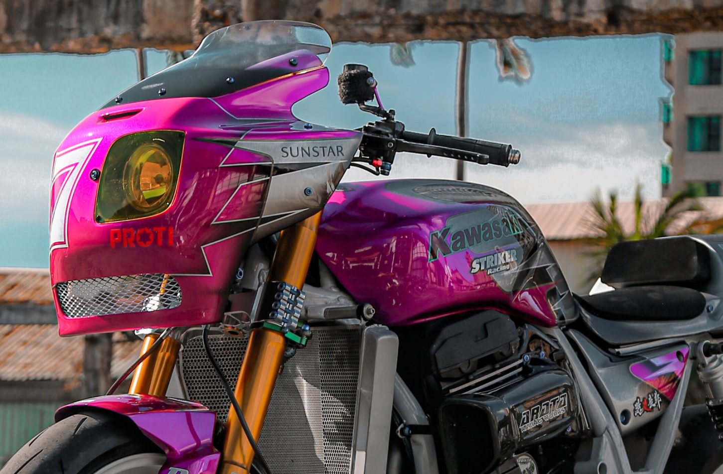 NJ-Daiken: Kenkenmoto Kawasaki ZRX1200R - Return of the Cafe Racers