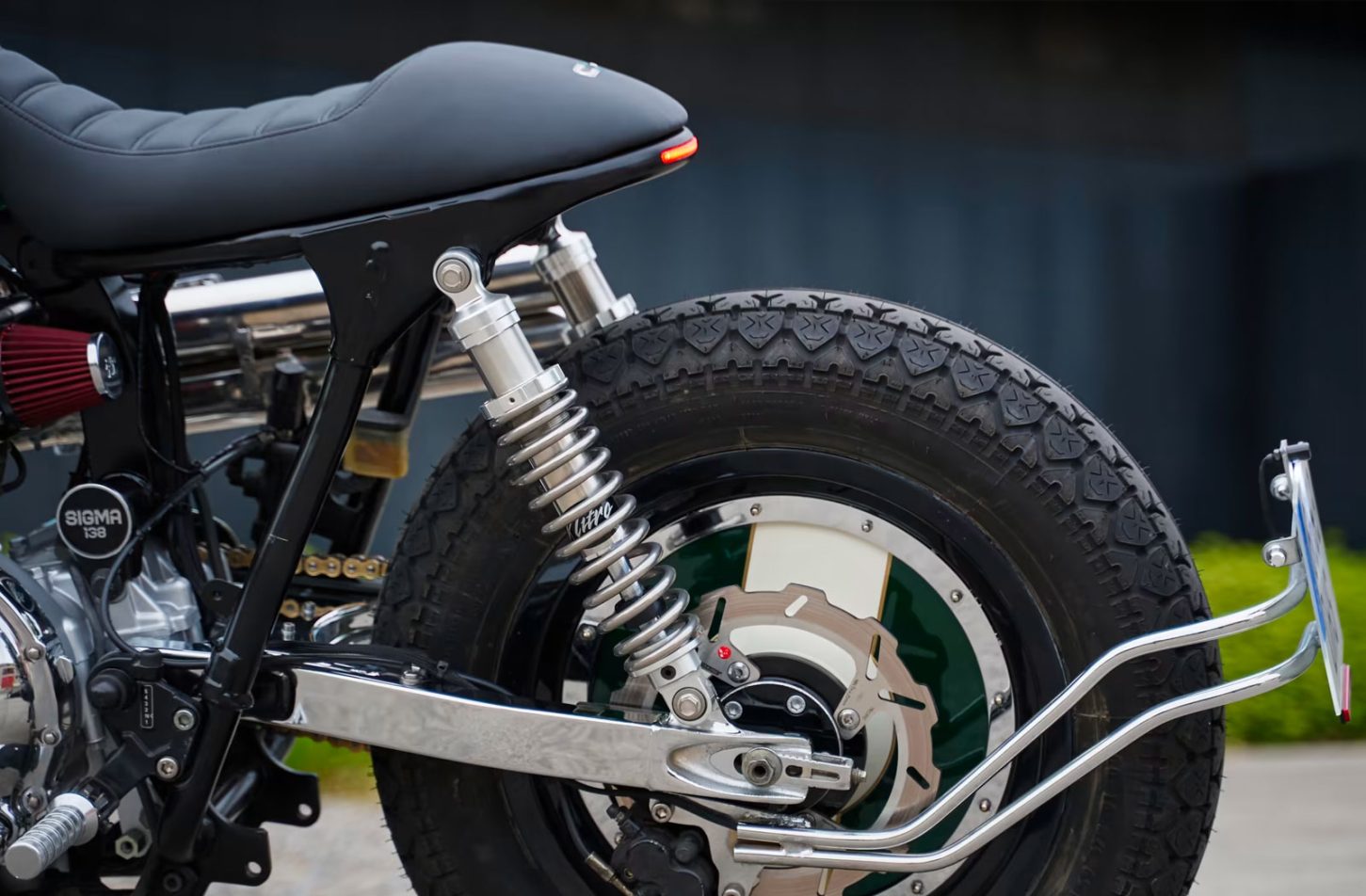 The Lone Wolf: Tamarit Motorcycles Sigma T100 - Return of the Cafe Racers